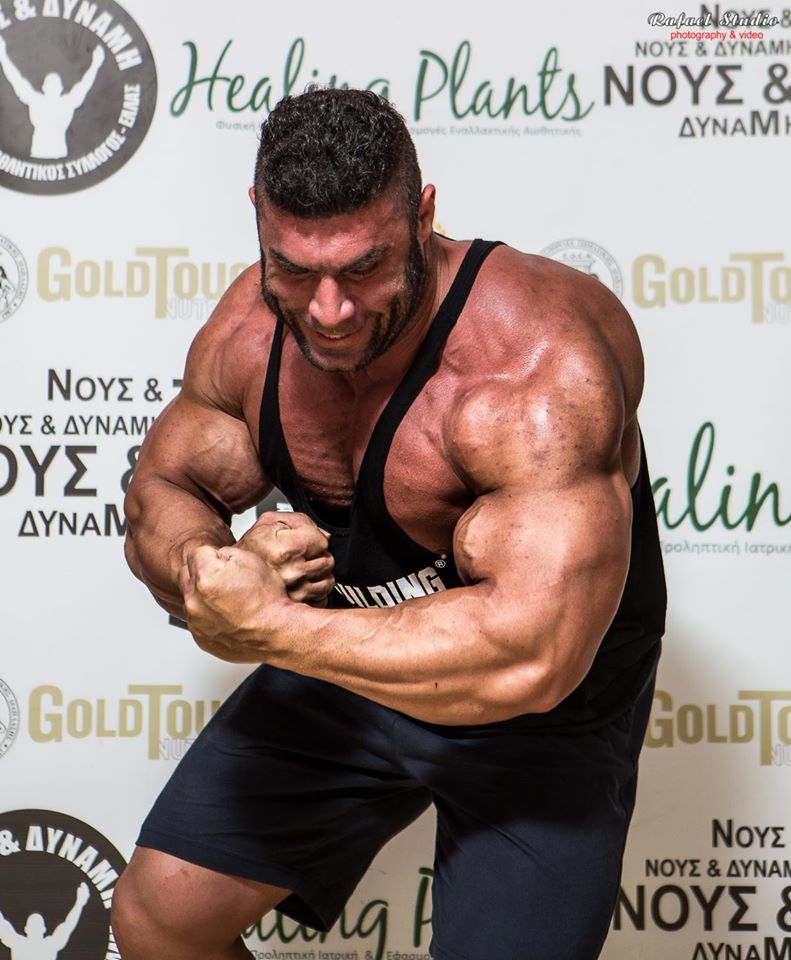 Muscle Lover: The Greek muscle beast Dimitris Moutzouris
