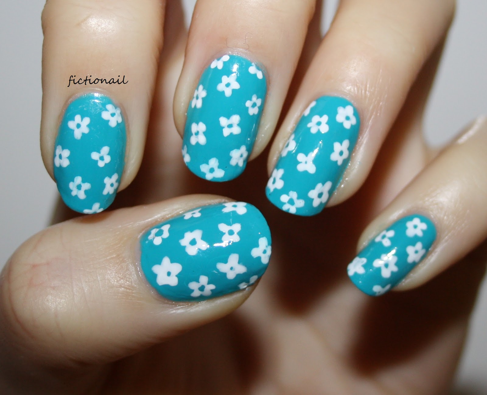 Simple Flower Nails