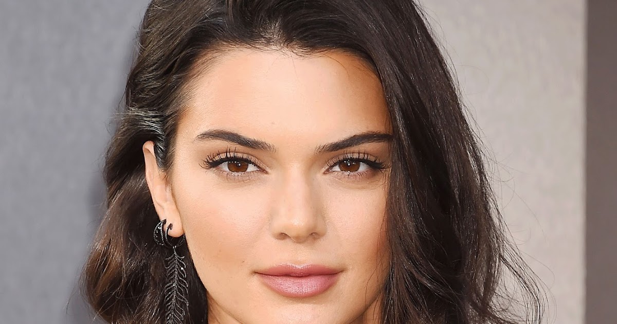 Kendall Jenner Bio, Age, Height, Net worth, Dating, Boyfriend, Single ...