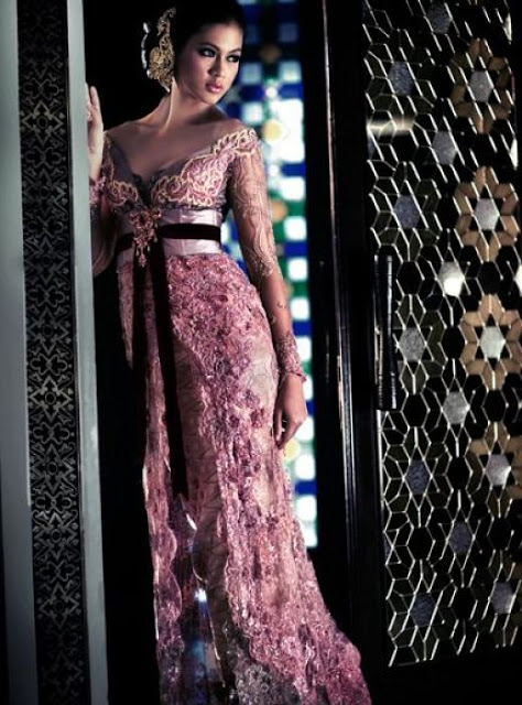 fashionloly: Glamour with Original Modern Kebaya Indonesia