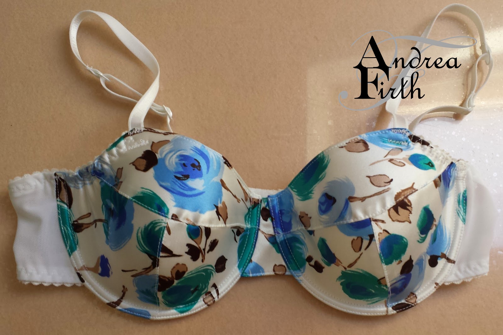 Obsessive Creativeness: Lingerie: Partial Band Bra