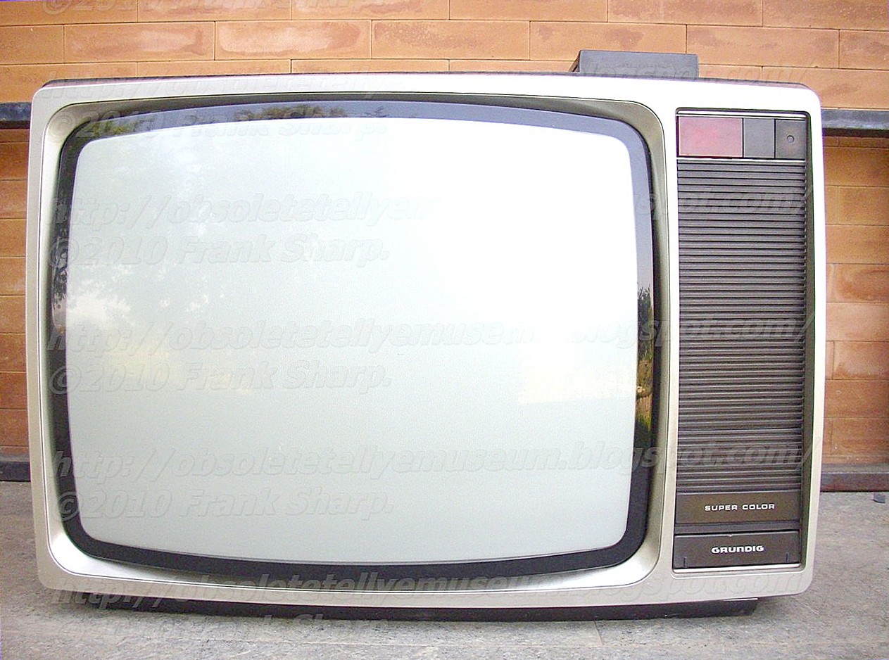 Obsolete Technology Tellye !: GRUNDIG SUPER COLOR A6681 / 96 SERIE ...