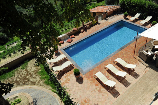 Italian Terrace design - the dolce vita invades outside - Diy Fun World