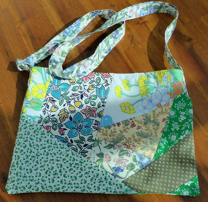 LinsArt: Crazy Patchwork Peg Bags