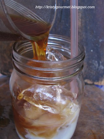 Tri~Colour Ice Tea @ 三色奶茶