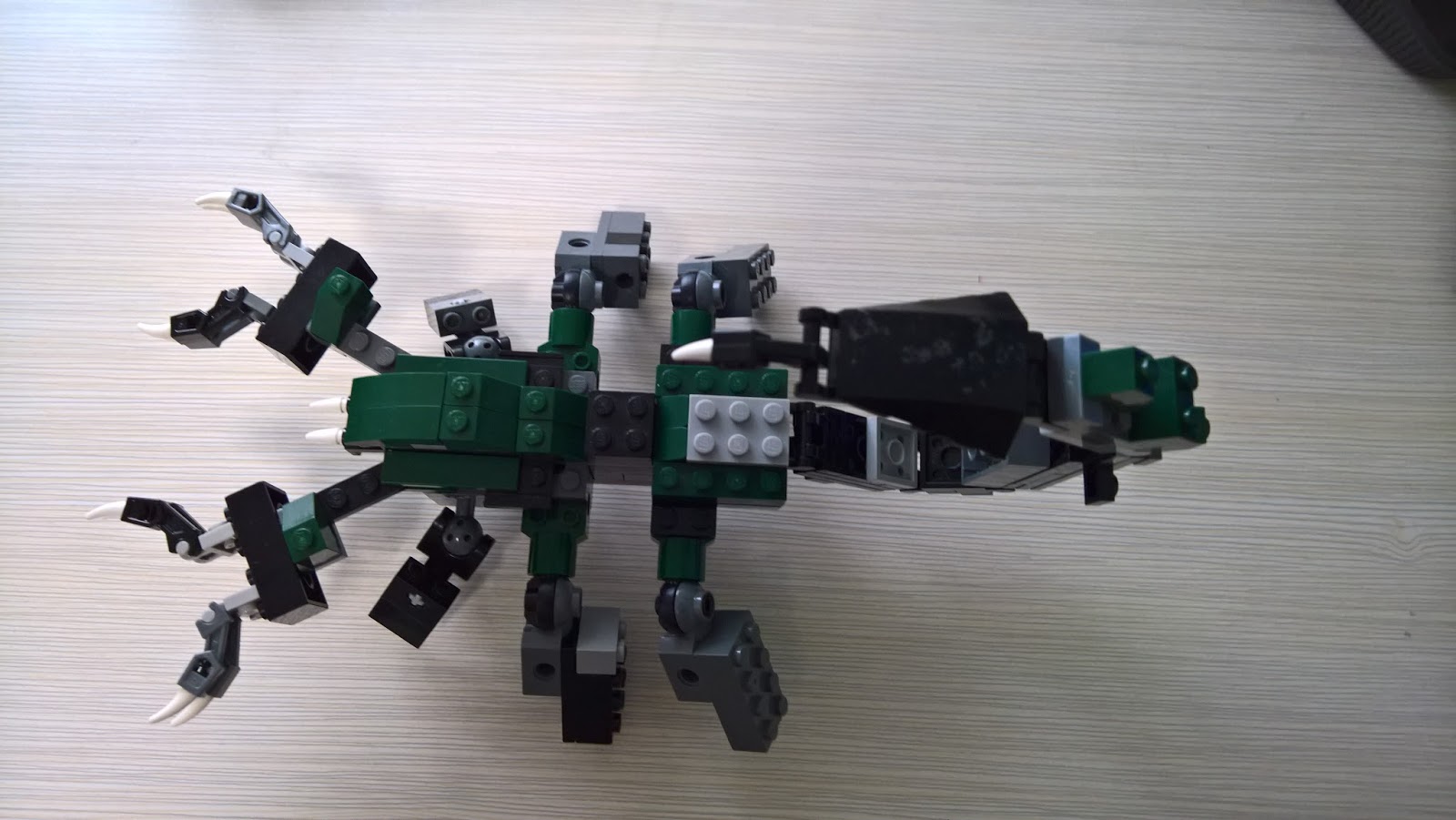 Kids' Lego Construct: Emperor Scorpion