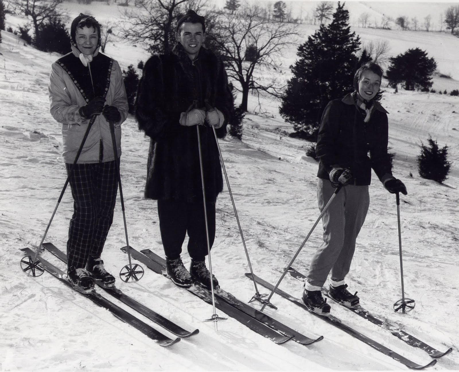 blame it on the boogie: Vintage Ski Photos