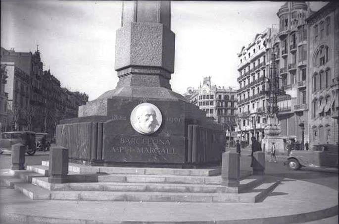 BARCELOFÍLIA : MONUMENT A PI I MARGALL (II). (1934-1939)