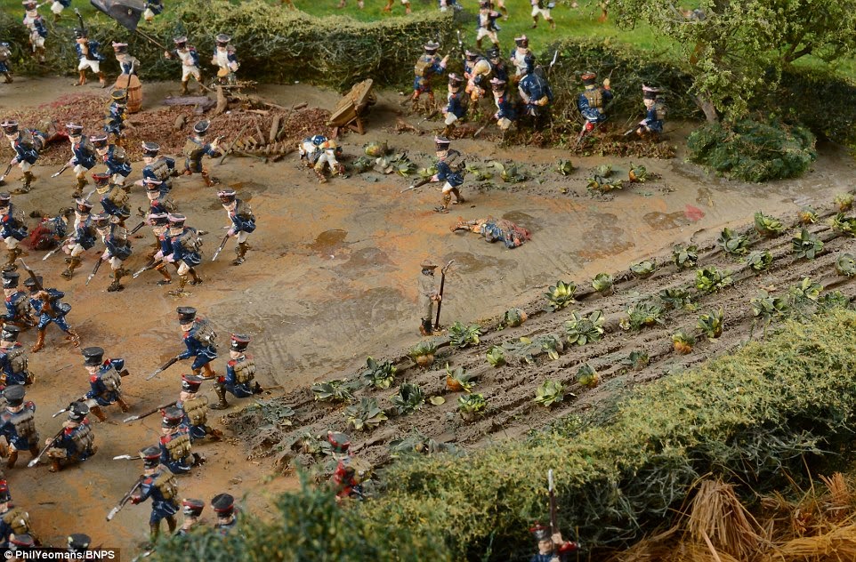 History in 1/72: The Waterloo Diorama at the Green-Jackets Museum in ...