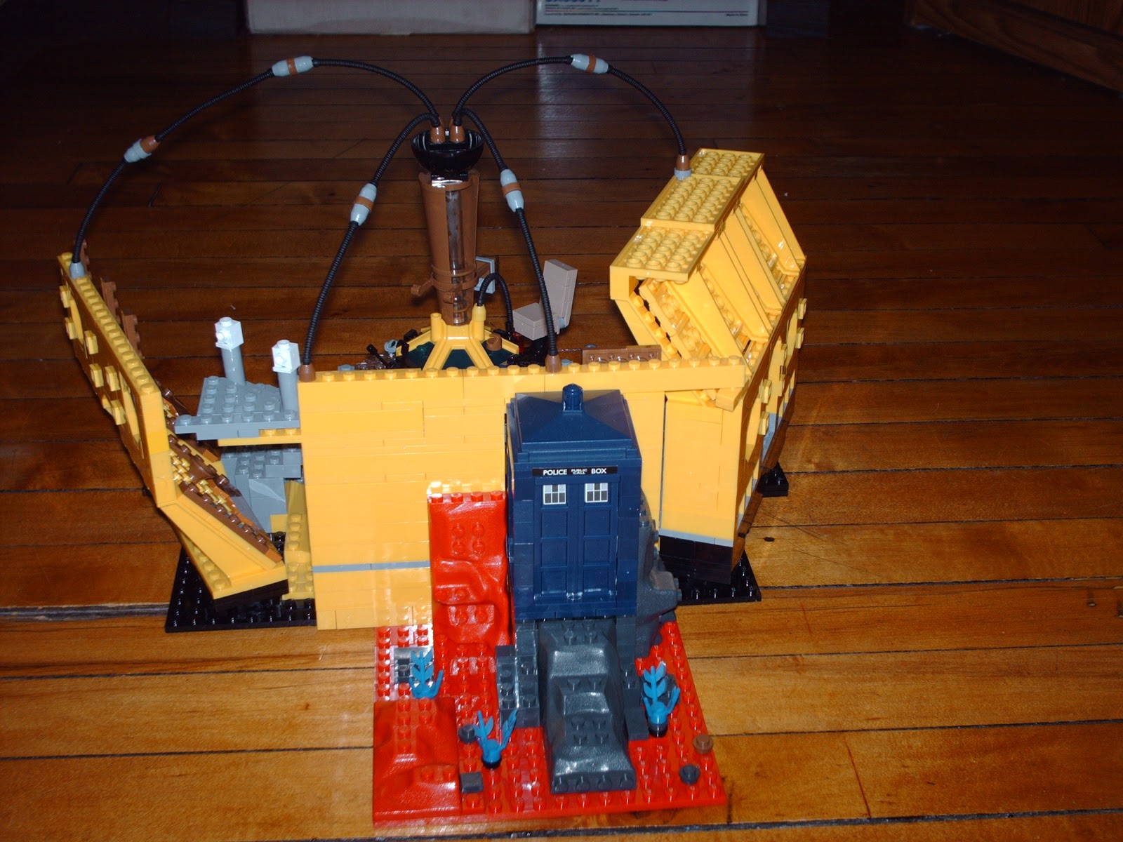 The TARDIS Console Room Mega Set - Chase March - Official Site