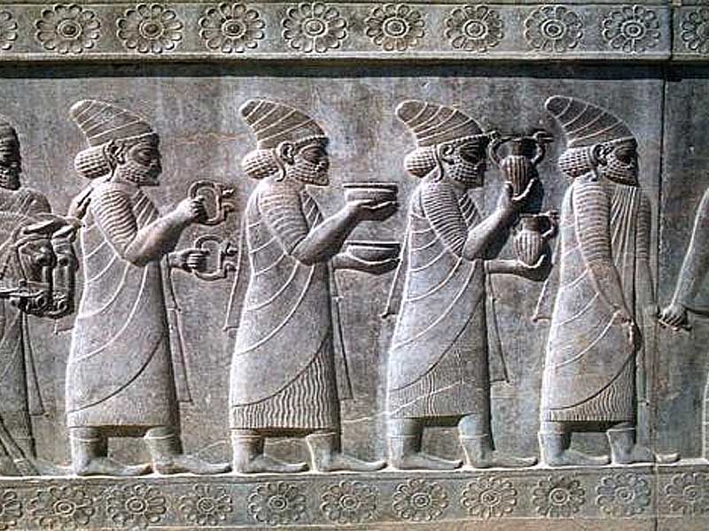 Carlos Monti, Roccasalvo y los Satrapas Persas