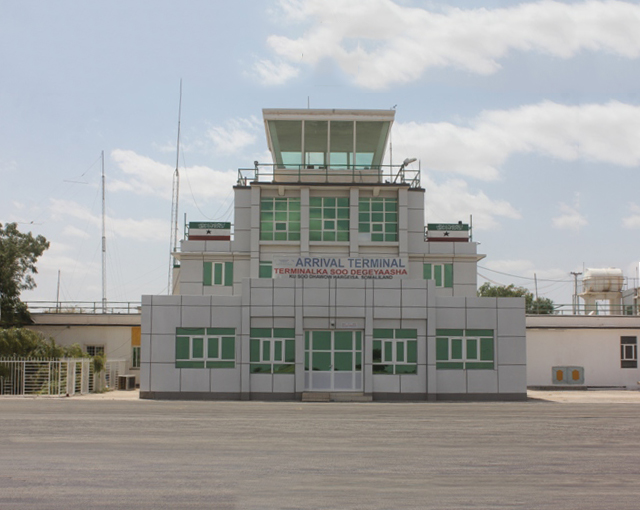 HORN-WATCH: Somaliland re-opens airport at Hargeisa + 3D PHOTOS