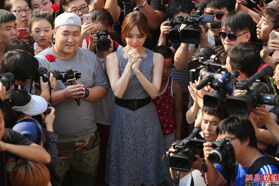 CHAE RIM RECIBE UNA ROMNTICA Y HERMOSA PROPUESTA DE MATRIMONIO