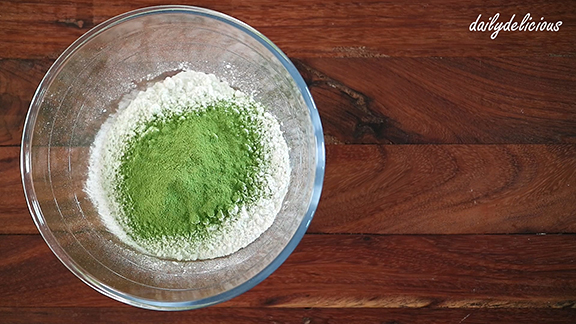 dailydelicious: Green Tea Scones