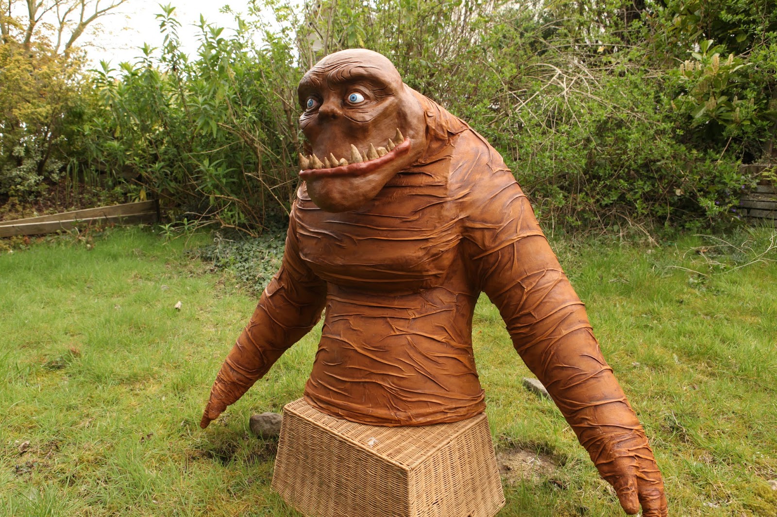 The Prop Solve : Foam Fabricated Creature Suit!