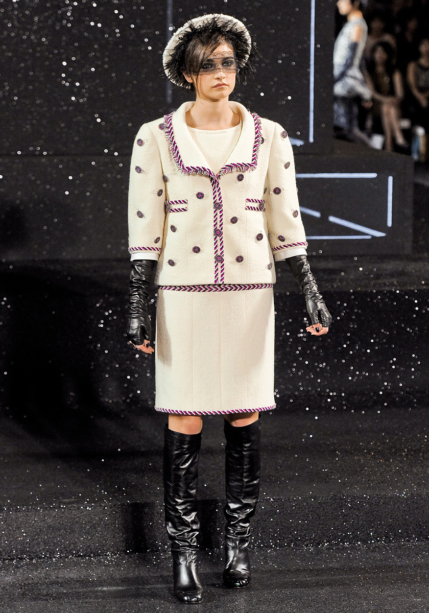 Macos: Chanel :Fall Couture 2011