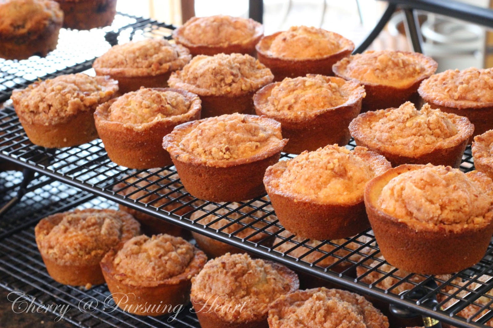 Pursuing Heart: Morning Maple Muffins
