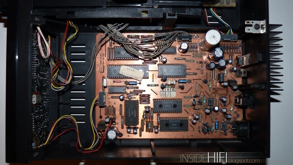 Inside Hi-Fi: Philips CD 150 (CD 150/00, CD 150/60)