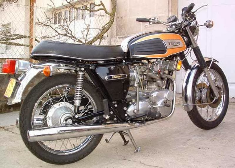TRIUMPH TRIDENT | Collectibles Coach