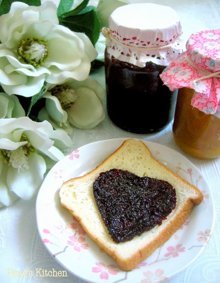 Peng's Kitchen: Pickled Roselle & Roselle Jam