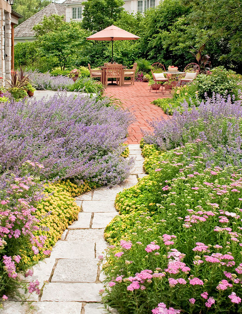 Romancing the Home: Garden Design for Year Round Color