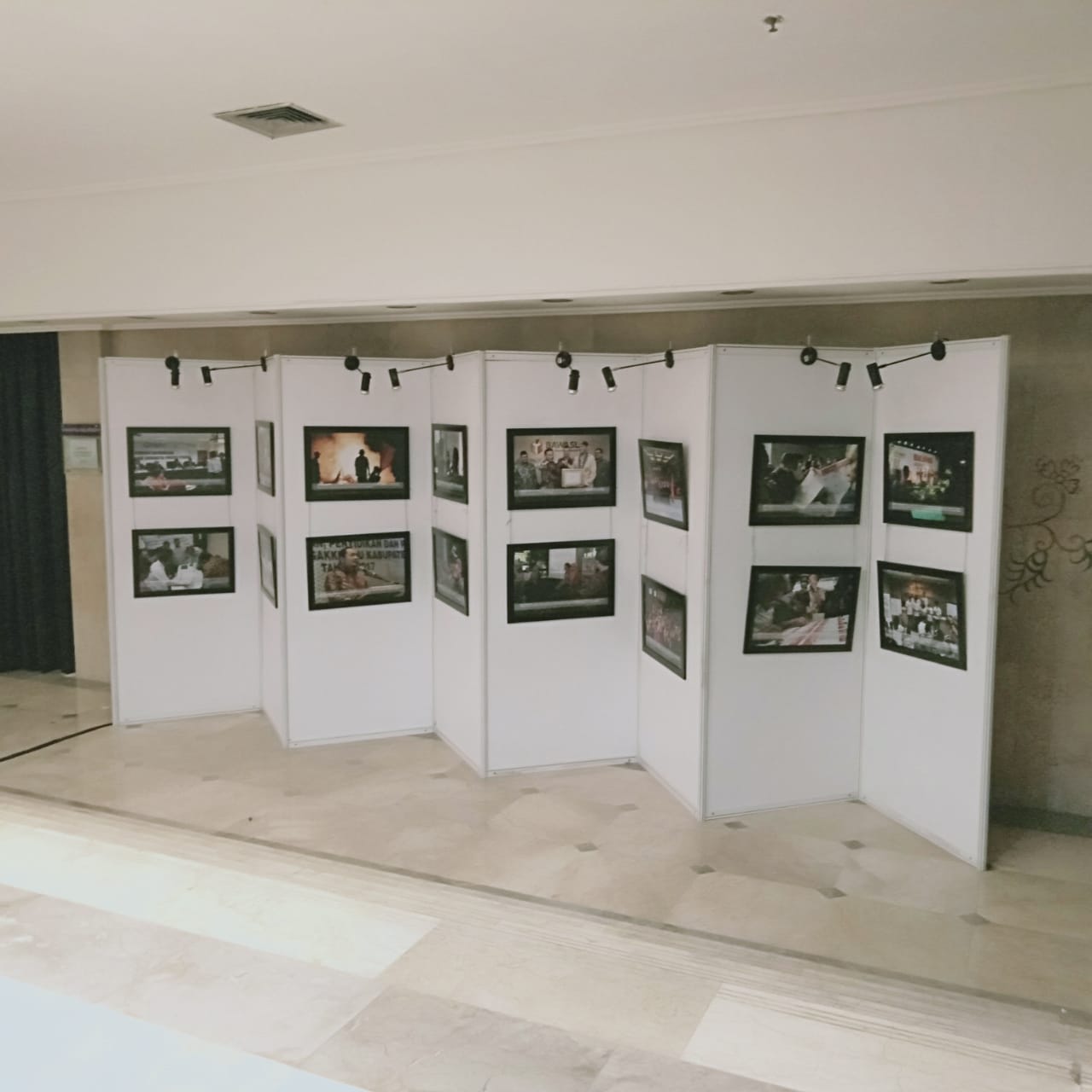 PARTISI PAMERAN JAKARTA 085100463227