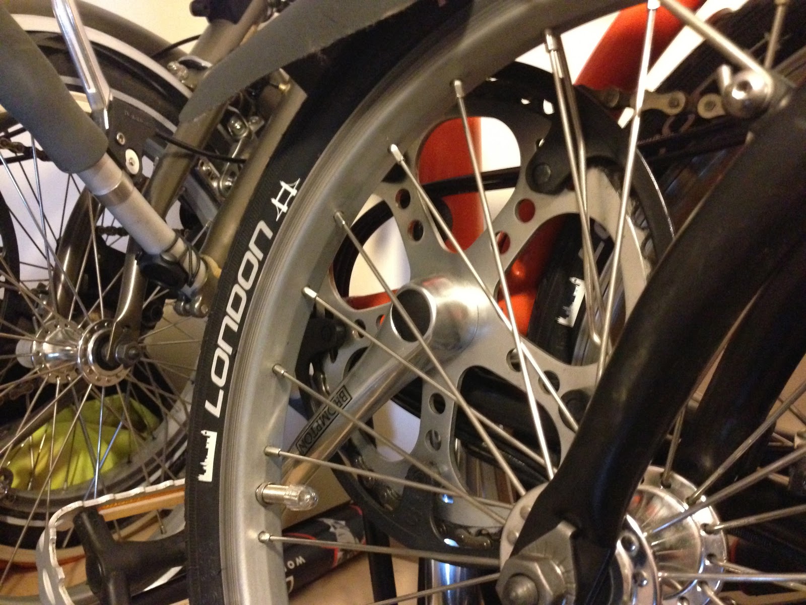My Orange Brompton: Changing the Rear Wheel of a Brompton Isn't Witchcraft!
