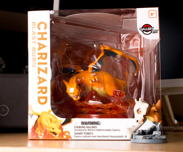 Charizard es mucho más grande.