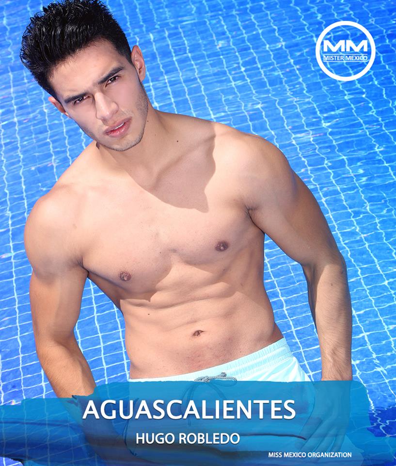 Man Central: Hugo Robledo:Shirtless