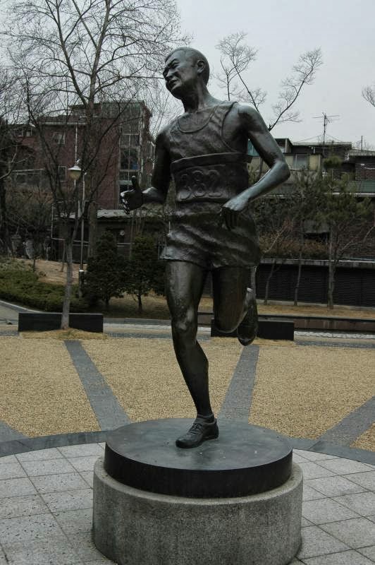 MY WAY...: Sohn Kee-Chung : The Legendary Marathoner