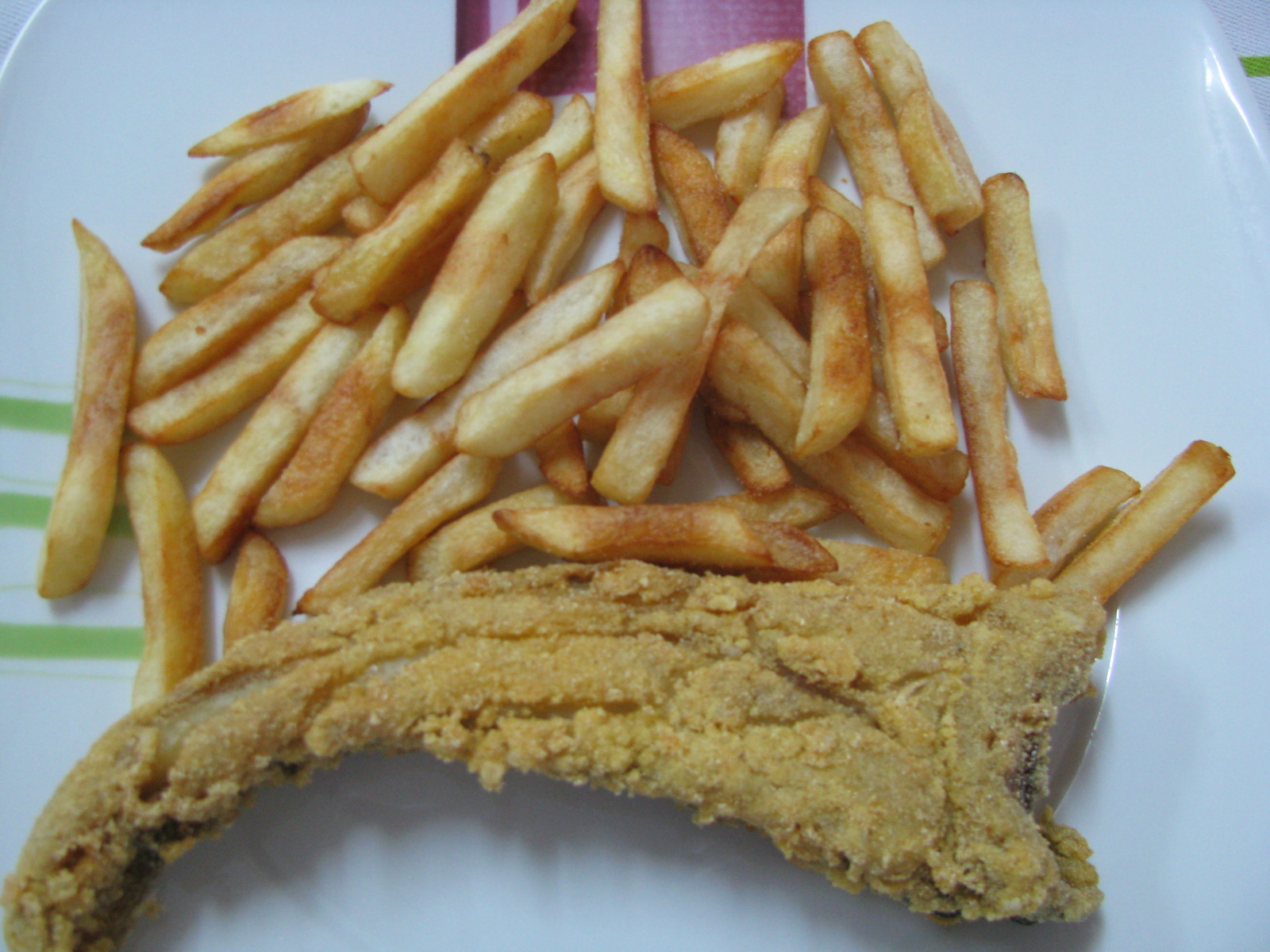 O meu cantinho e teu: Raia frita com batatas ''fritas''