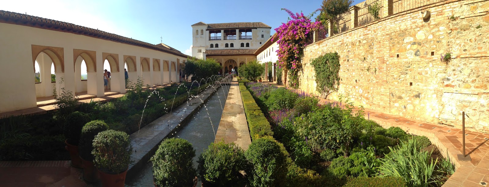 La Puerta A Espana: La Puerta a La Alhambra y Nerja
