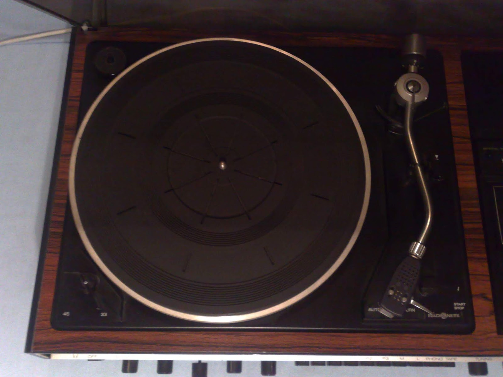 TOM's TECH TOYS: SOUNDMASTER