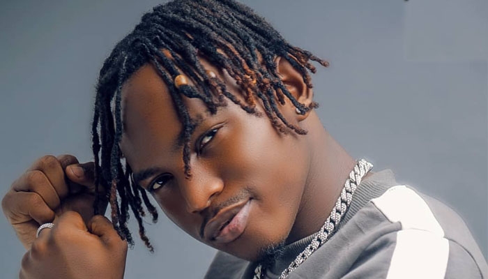 Kayumba Agoma Kumuongelea Mtoto Wake - Chumba cha Mahaba-Jinsi ya ...