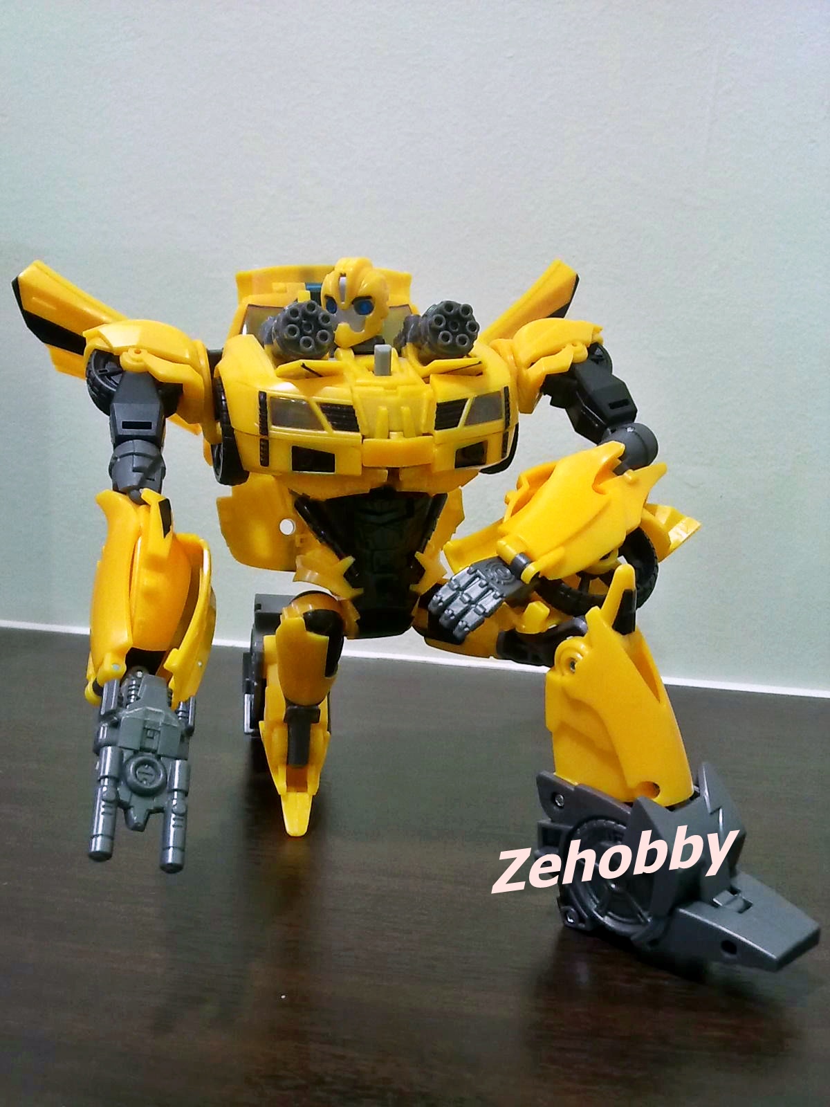 Zehobby: ~ Transformers Prime Weaponizer Bumblebee