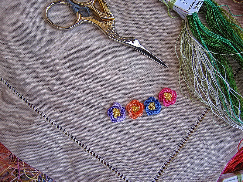 PATCHWORK ARTE EM TECIDOS: COMO CRIAR UM RISCO PARA BORDAR ROCOCÓ