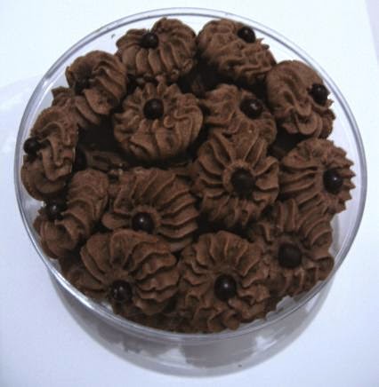 Sweet Cake: Resep Kue Kering Sagu Coklat Renyah