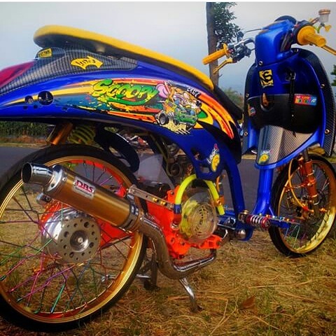 Modifikasi Motor Scoopy street racing modif kontes kumpulan gambar ...