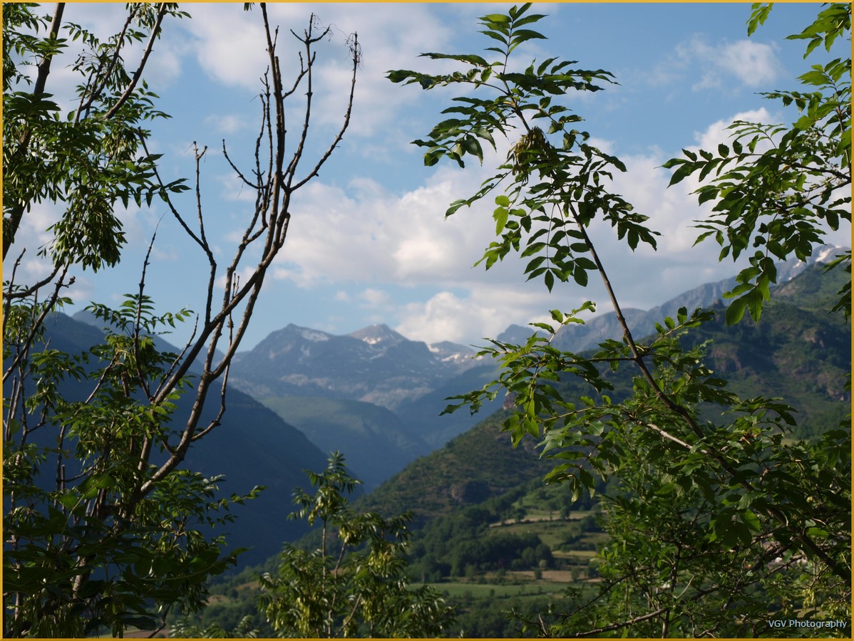 Vall Fosca and Peques: PASEO POBELLÀ - LA PORTELLA