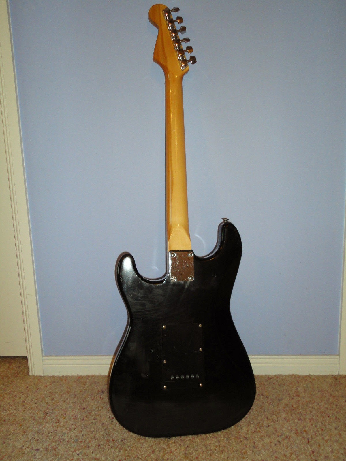 Daion Guitars Down Under: March 2014