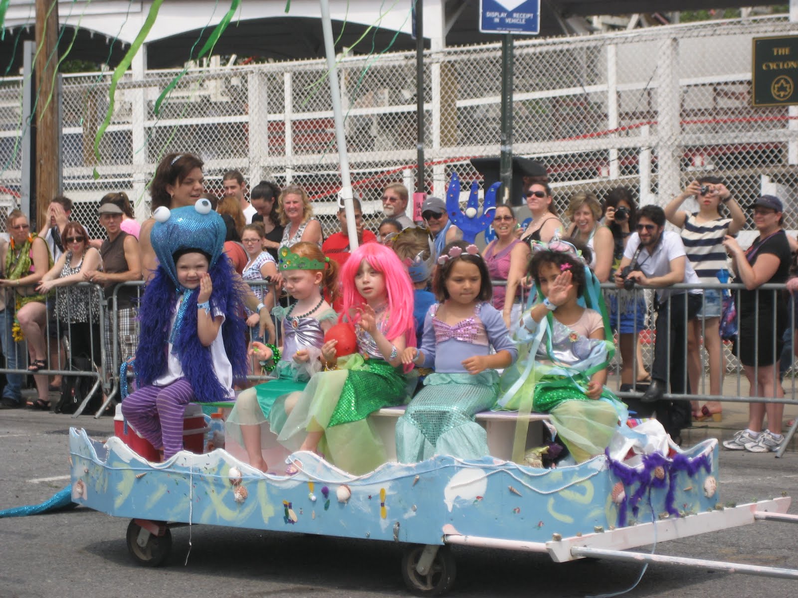 The Average-Sized Mermaid: The Coney Island Mermaid Parade!