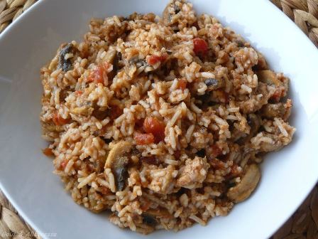 The Kitchen Recipes: Umuceri urimo ibihumyo