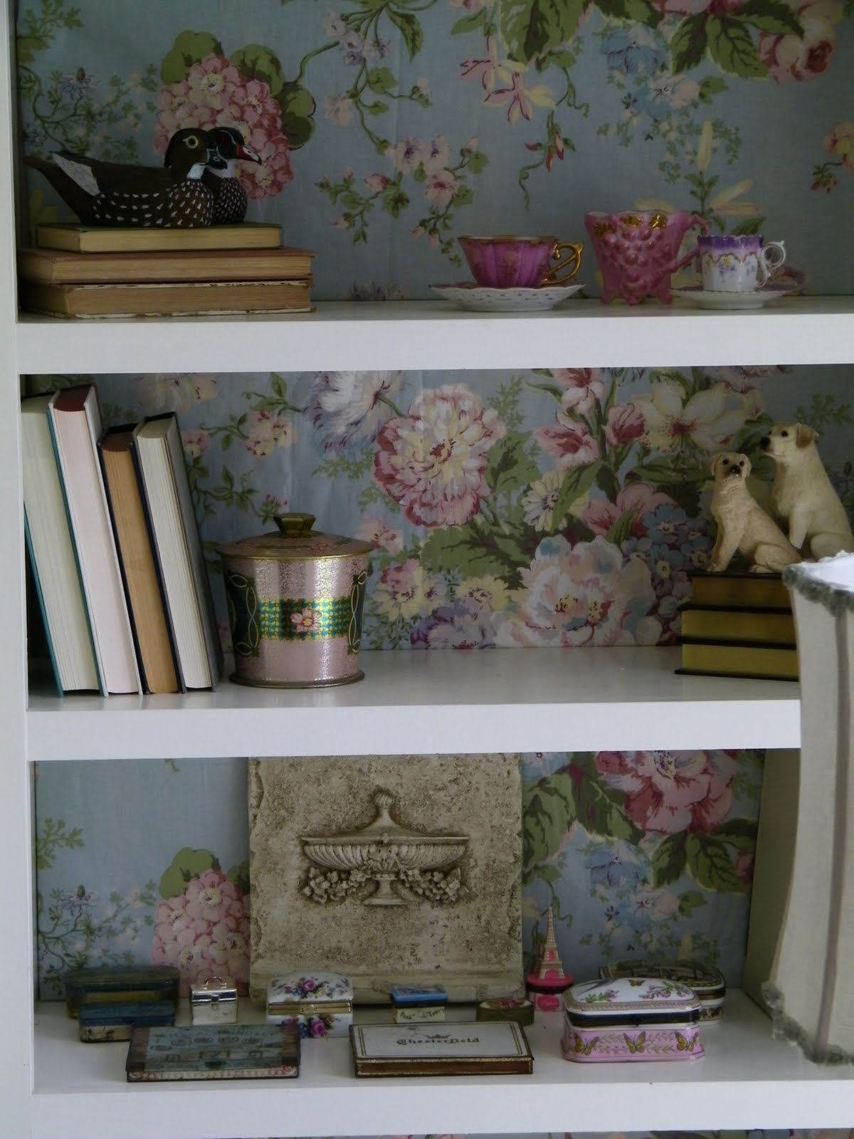 Maison Decor: My room gets the Betsy touch