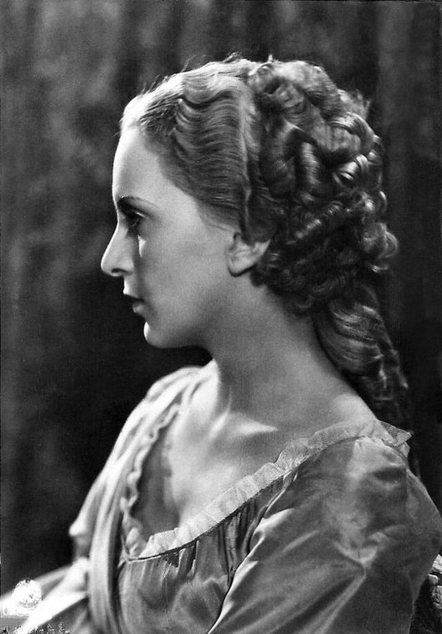 Vintage pics: 22 συναρπαστικές Ιταλίδες σταρς του 1930 - Carmen Boni ...