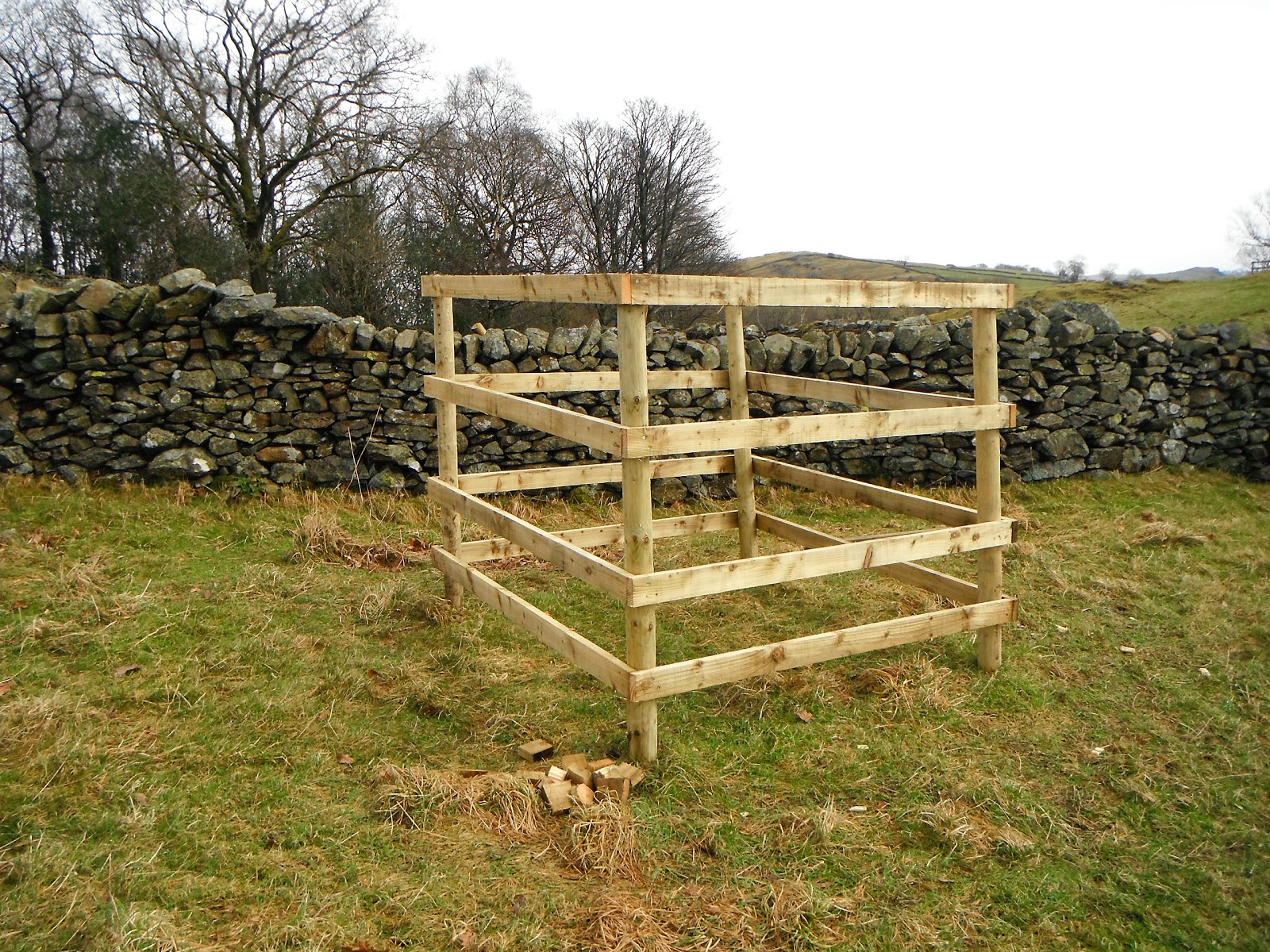 National Trust Fell Rangers: Hanging a new gate and building tree cages