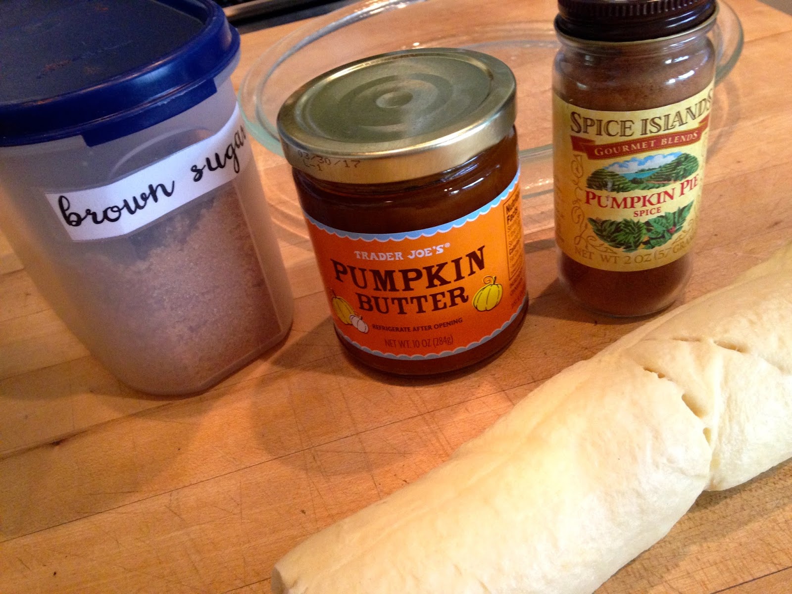 Rita's Recipes: Easy Mini Pumpkin Cinnamon Rolls