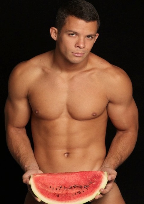 Beautifull Hiding: Paulo Renan Datro Barreto