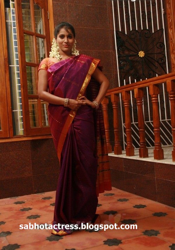 Bhavana Actress Hot: Rashmi Gautam Hot Navel And Armpit Show in Saree ...