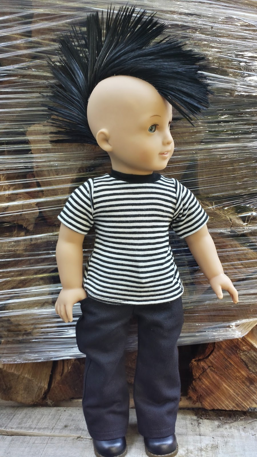 Up to My Eyeballs in Dolls: How to give a doll a mohawk.
