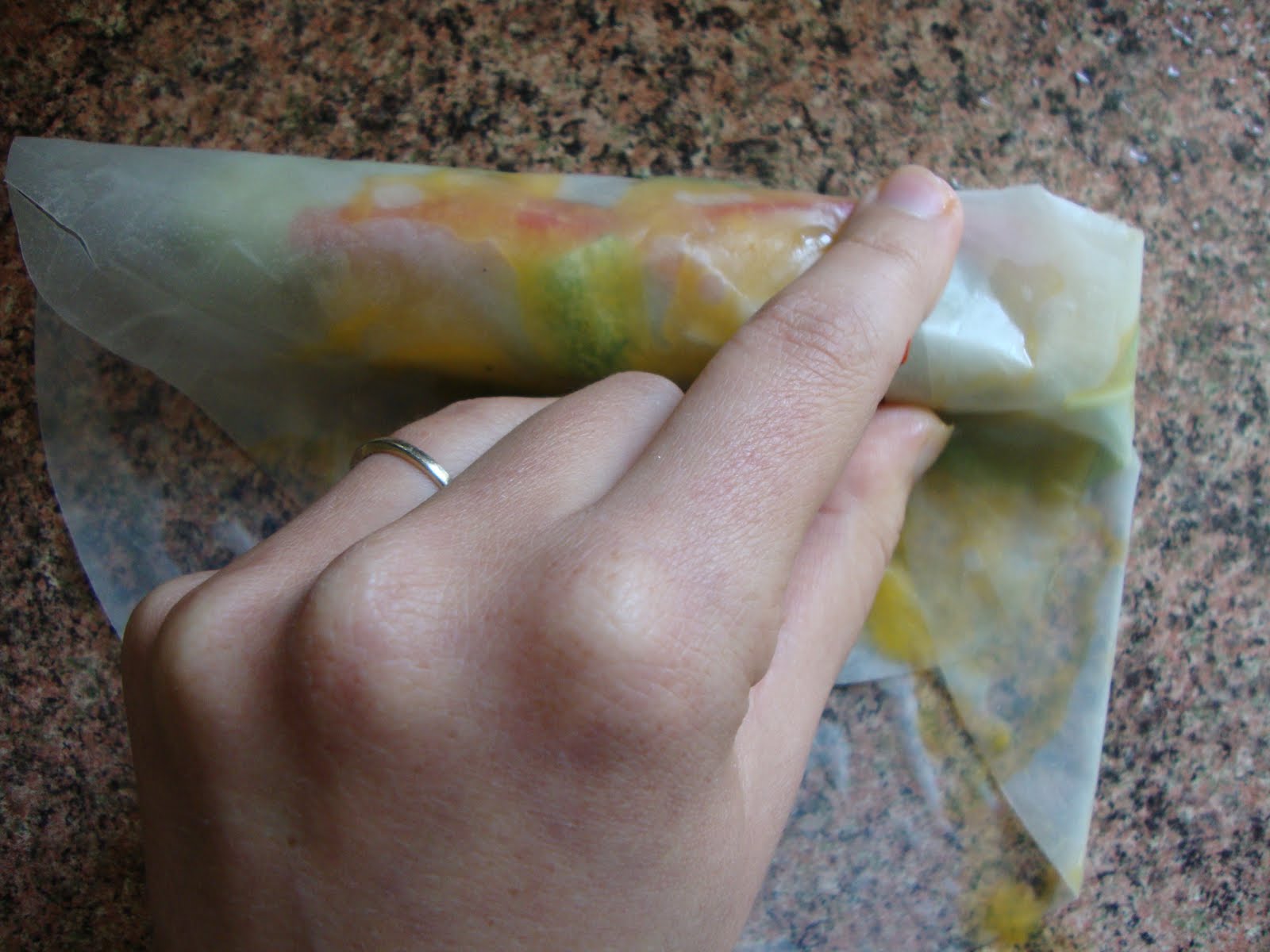 a poet's kitchen: Thai Basil Rolls with Sweet and Spicy Sauce